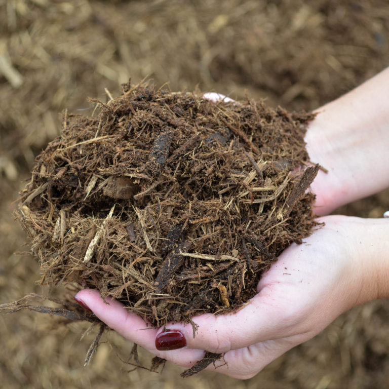 Double Shredded Hardwood Mulch - Keleny Topsoil